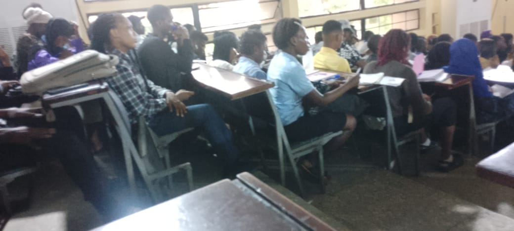 Students Outcry About Clashing Courses In UI – INDY PRESS