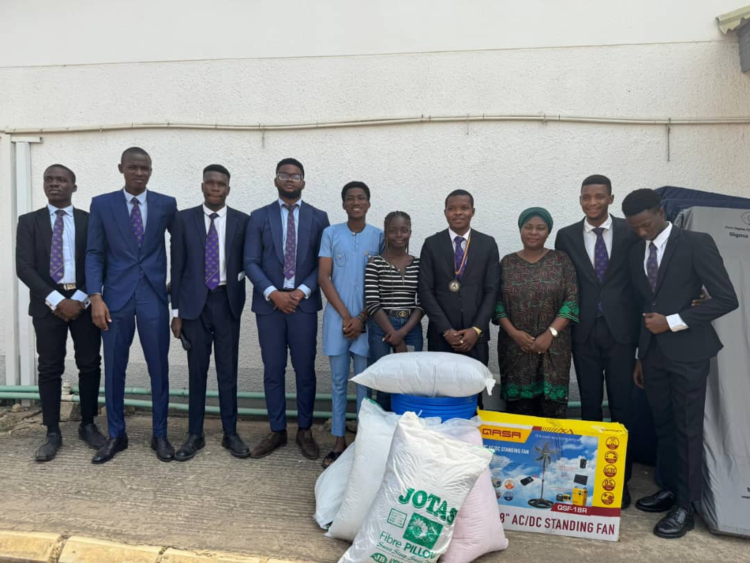 Sigma Club Donates Relief Items to Jaja Clinic – INDY PRESS